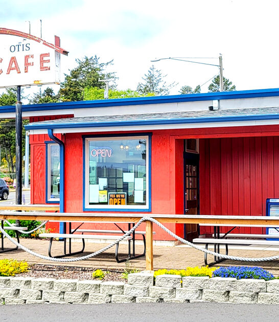 small town breakfast oregon ftr