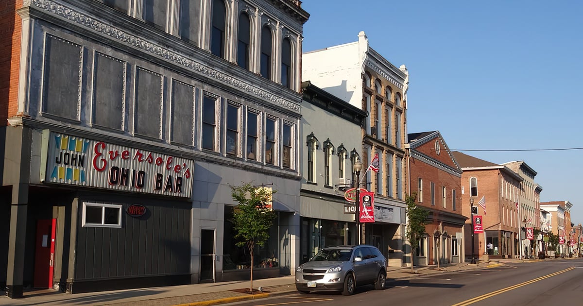 The Charming Small Town In Ohio That’s Perfect For Family Weekend Getaways