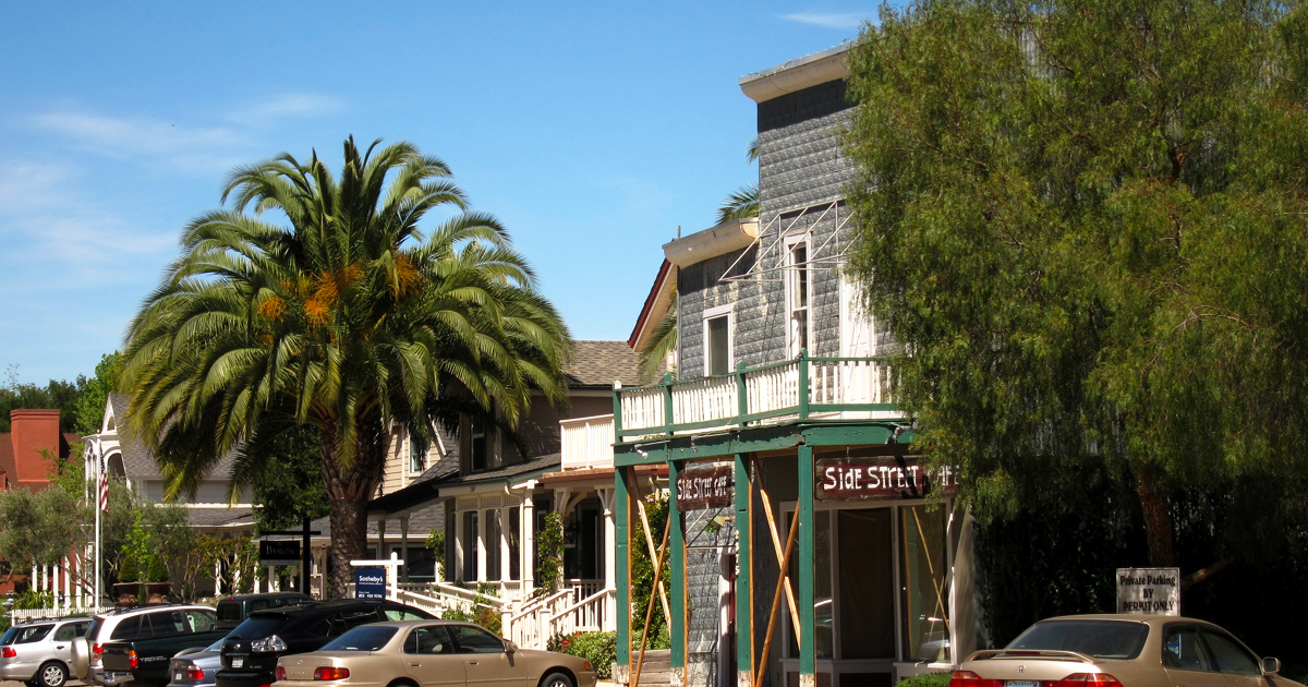Spring Calu Spring In California Isn’t Complete Without A Trip To This Charming ...