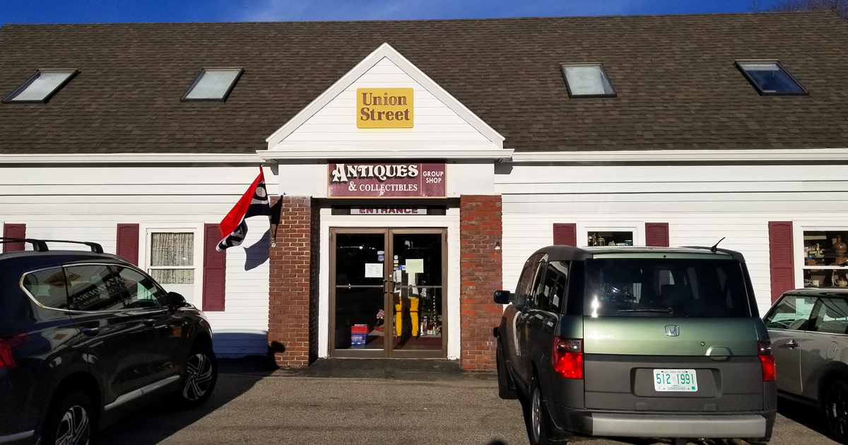 Hunt For Timeless Treasures And Collectibles At This Underrated Antique ...