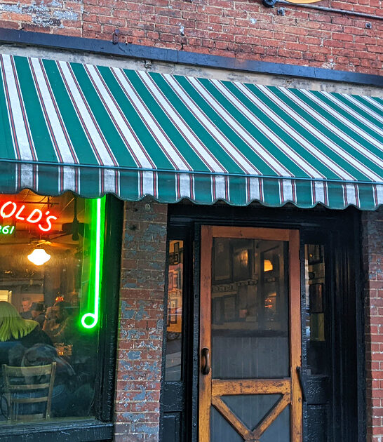 tiny dive bar ohio ftr