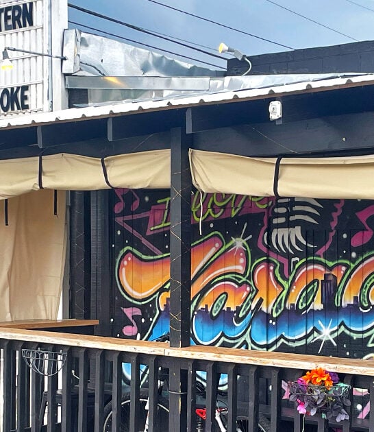 tiny dive bar oklahoma ftr