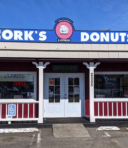 tiny donut shop oregon FTR