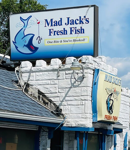 tiny seafood shack kansas ftr