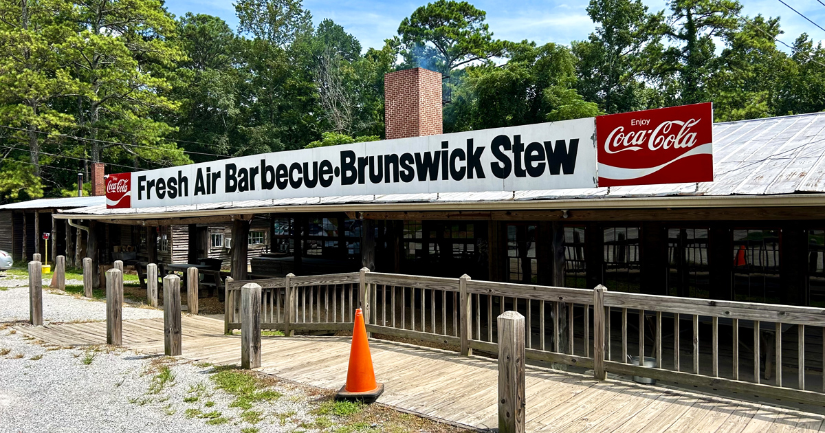 7 Unassuming Restaurants In Georgia With Outrageously Delicious Barbecue
