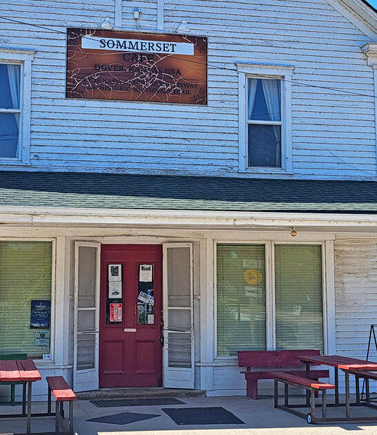 unassuming cafe kansas pies ftr