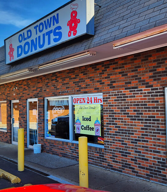 unassuming missouri donut shop ftr