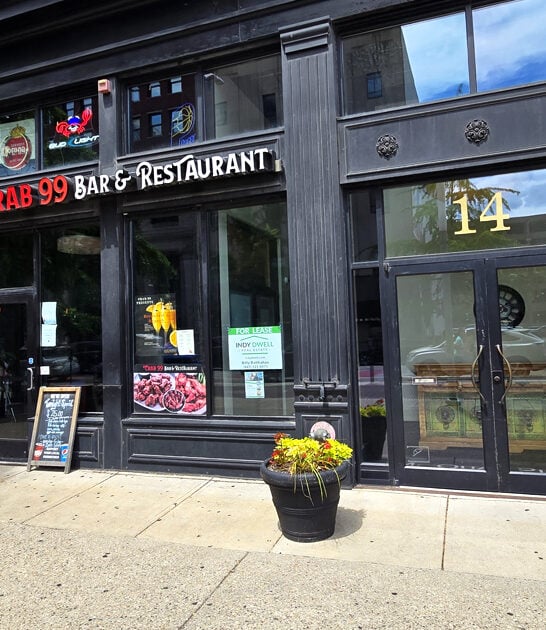 unassuming restaurant clams indiana ftr