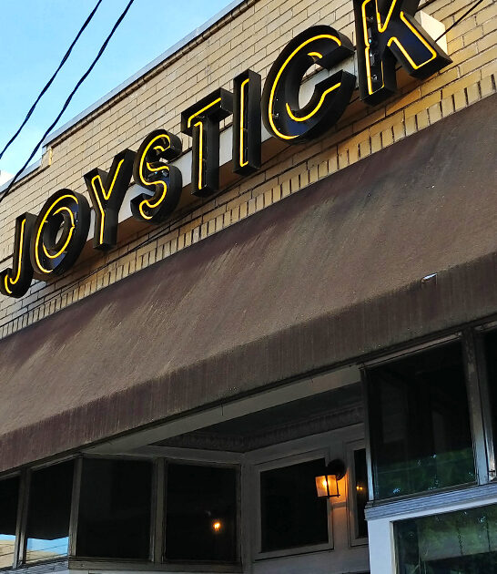 wacky dive bar georgia ftr