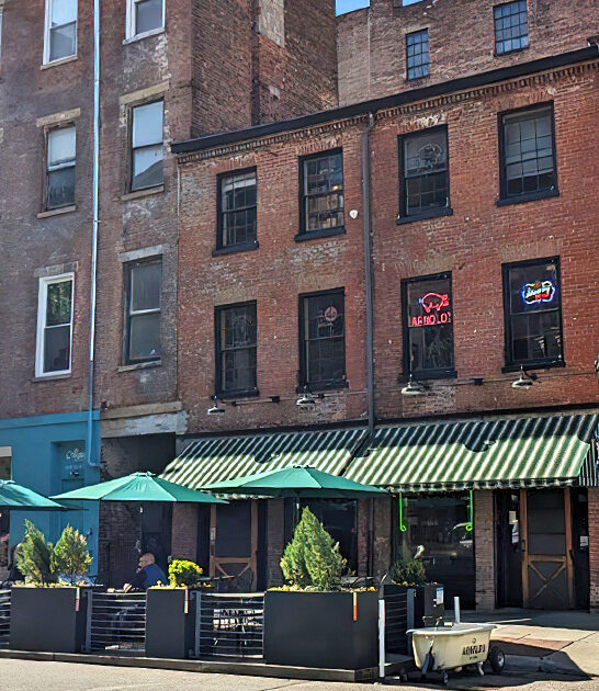 wacky dive bar ohio ftr