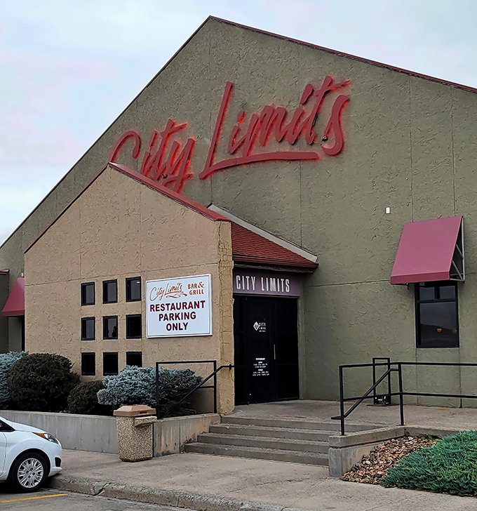 The unassuming exterior of City Limits hides culinary treasures within, like finding a diamond in Kansas's agricultural crown. No flashy gimmicks needed when the steaks speak for themselves.