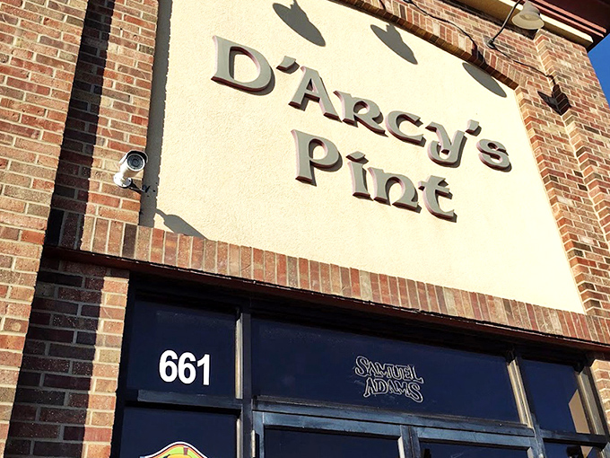 The stone facade of D'Arcy's Pint stands proudly among a lineup of Corvettes, proving good food attracts all types&mdash;from regular folks to midlife crisis enthusiasts.