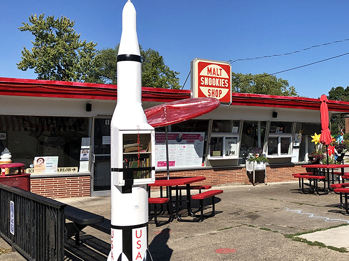 The iconic red and white Snookies sign stands like a beacon of frozen delight, promising sweet relief from Iowa summer heat. 