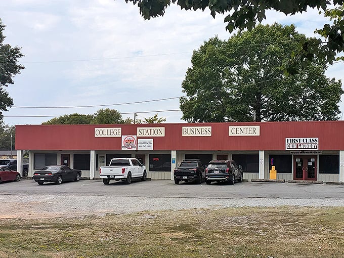The unassuming red-topped exterior of Ye Paul's might not stop traffic, but locals know this College Station strip mall hides burger greatness within.