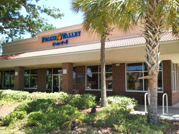 The peachy facade of Gainesville's breakfast paradise promises a morning meal worth setting your alarm for.