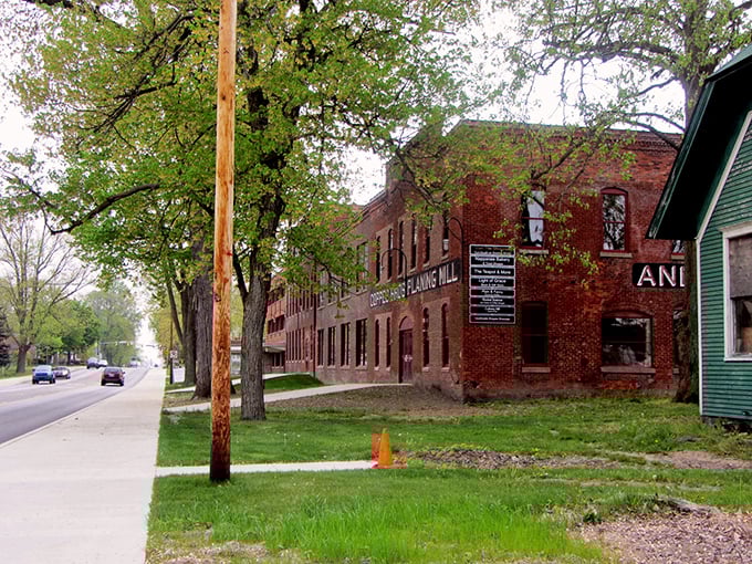 A slice of small-town charm where brick storefronts and weathered signs tell stories of generations. Downtown Nappanee invites you to slow down and savor life.