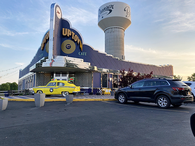 The neon-drenched Art Deco fa&ccedil;ade of Jackie B. Goode's glows like a beacon for hungry time travelers, complete with that perfect vintage yellow cab parked outside.