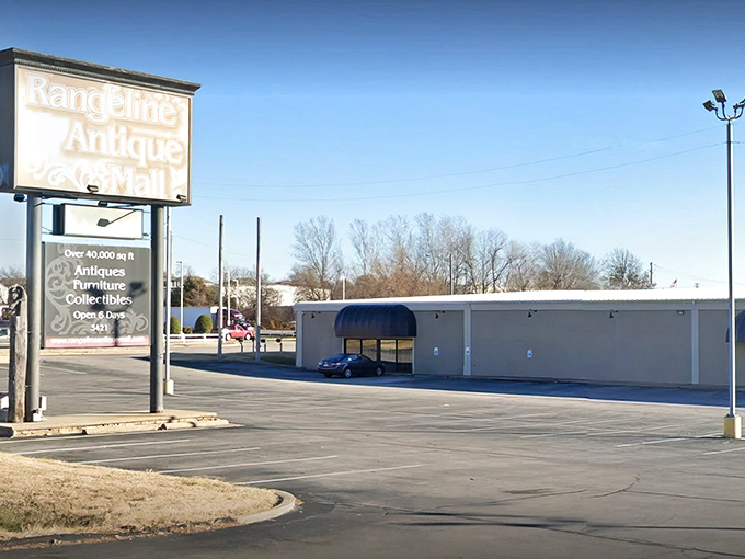 The unassuming exterior of Rangeline Antique Mall proves the old adage: never judge a treasure chest by its cover.