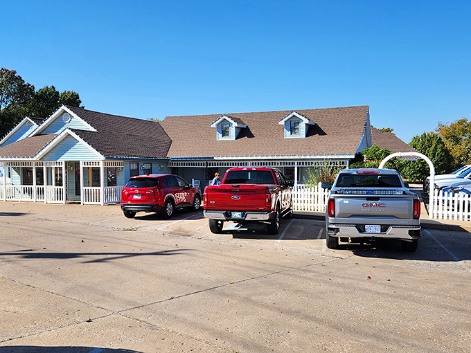 The white clapboard exterior with its welcoming porch says "come hungry, leave happy" before you even step inside. Oklahoma comfort at its finest.