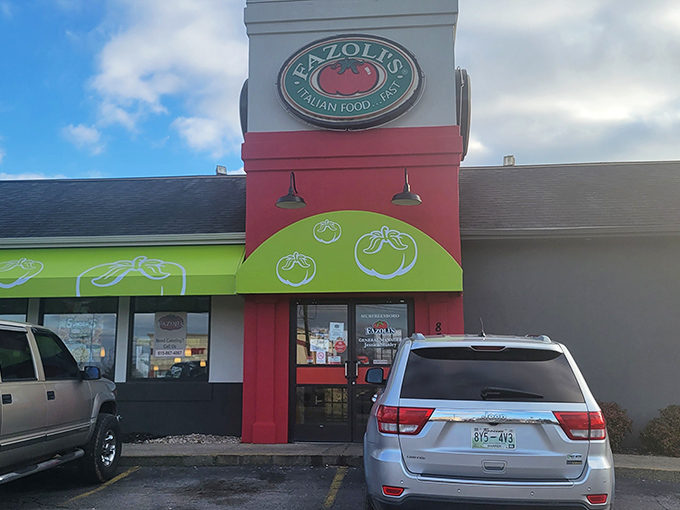 The Italian flag color scheme isn't subtle, but neither is your hunger when you spot Fazoli's distinctive tower beckoning from the Murfreesboro roadside.