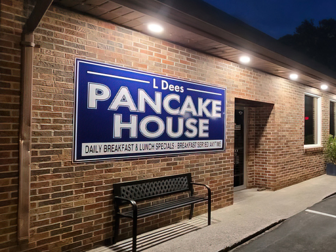 A blue beacon of breakfast bliss! L'Dees Pancake House promises daily specials that'll make your taste buds do a happy dance.