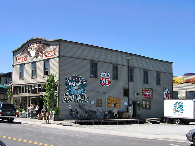 First Street's historic buildings house the heartbeat of La Conner, where seafood dreams and shopping addictions coexist in perfect harmony. 