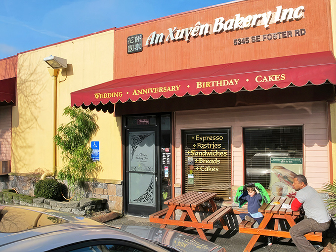 The unassuming yellow exterior of An Xuy&ecirc;n Bakery hides culinary treasures that would make Indiana Jones abandon his quest for less delicious artifacts. 