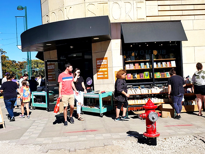 The limestone storefront of The Dusty Bookshelf stands like a literary lighthouse in Manhattan's Aggieville, beckoning to both dedicated readers and casual browsers alike.
