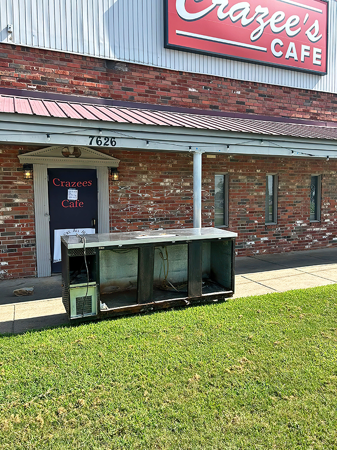The unassuming exterior of Crazee's Caf&eacute; proves once again that culinary treasures often hide in plain sight along Arkansas roadways.