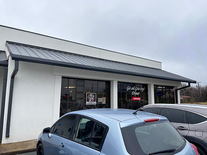 Welcome to gravy heaven! This unassuming exterior hides a treasure trove of comfort food that'll make your taste buds do a happy dance.