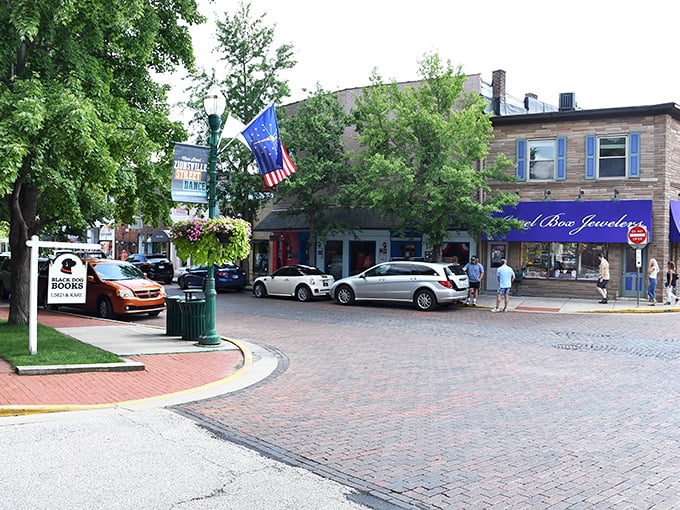 Brick streets that actually work! Zionsville's Main Street delivers small-town charm without feeling like a movie set constructed yesterday.