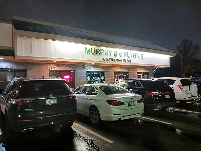 The green neon glow of Murphy's @ Flynn's welcomes hungry travelers like a culinary lighthouse guiding you to delicious safe harbor.