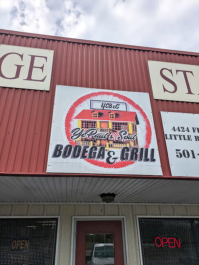 The unassuming red-topped exterior of Ye Paul's might not stop traffic, but locals know this College Station strip mall hides burger greatness within.