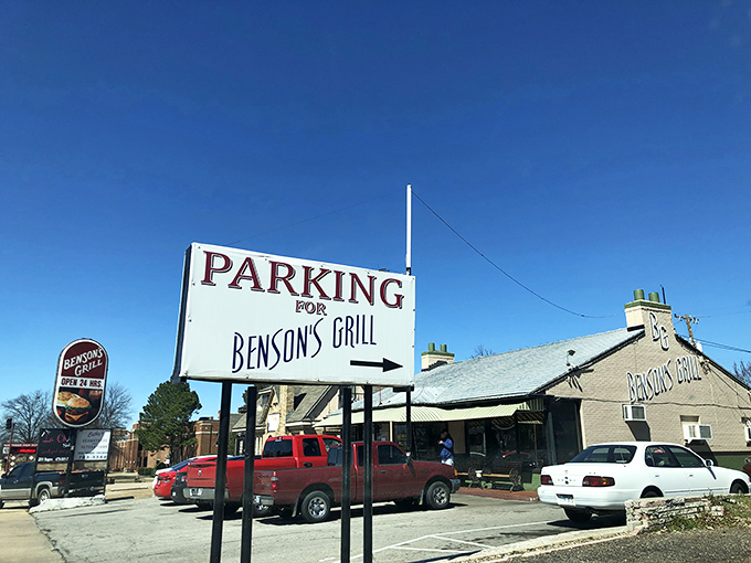 Benson's Grill stands proudly against the Arkansas sky, a beacon of breakfast hope for hungry travelers and locals alike.
