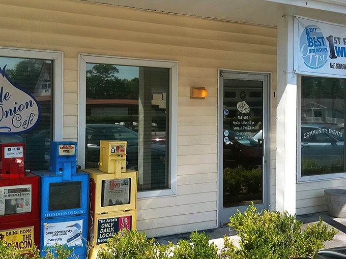 Don't let the humble exterior fool you&mdash;this unassuming building houses breakfast magic that would make even the most dedicated morning skeptic set an alarm.