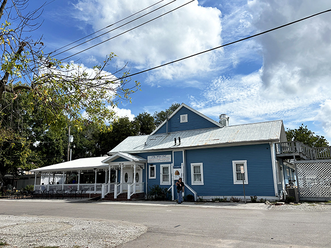 The blue clapboard exterior isn't just charming&mdash;it's a beacon for pie pilgrims. This historic Kimmswick treasure has been satisfying sweet tooths since 1985.