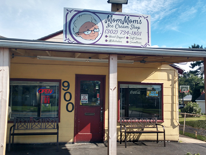 The sunny yellow exterior of Mommom's is like a beacon of hope on a hot Delaware day. Simplicity that promises sweet relief awaits inside.