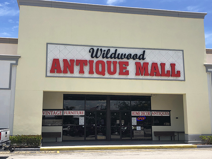 The unassuming exterior of Wildwood Antique Mall&mdash;proof that you should never judge a treasure chest by its cover. Florida sunshine and vintage wonders await inside.