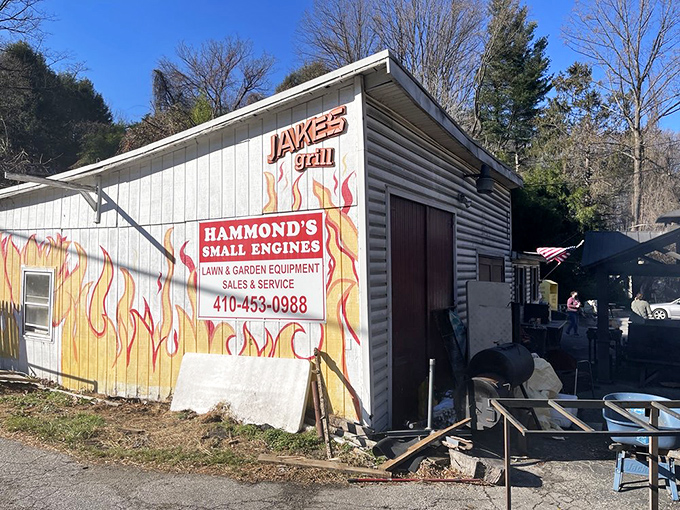 The culinary equivalent of Clark Kent's phone booth&mdash;this unassuming white shack houses barbecue superpowers that would make Superman weep with joy.