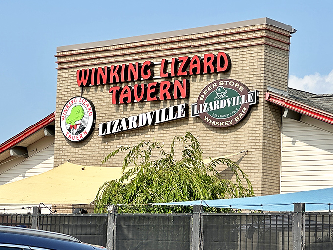 The iconic green lizard welcomes hungry travelers to this Copley institution. Like a beacon of wing-fueled hope on the Ohio horizon.