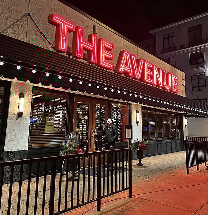 That iconic red neon sign isn't just announcing dinner&mdash;it's promising a culinary love affair with properly cooked beef in Columbus.