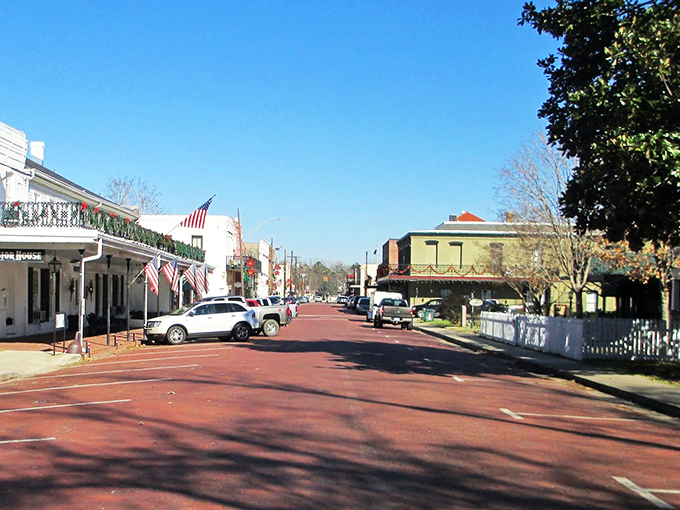 Jefferson's brick-paved downtown streets aren't just historically preserved&mdash;they're practically hosting a time-travel convention where the 1800s never got the memo to leave.