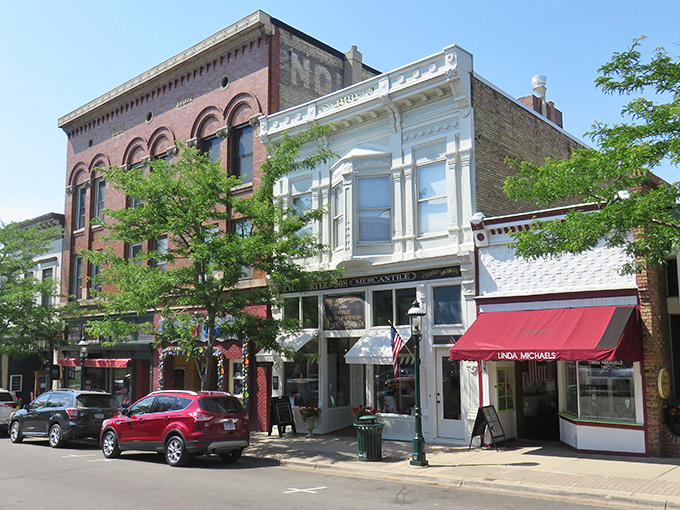 Petoskey's tree-lined streets and historic buildings create that perfect small-town atmosphere where you can actually breathe deeper. No wonder Hemingway found inspiration here.