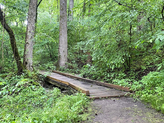 History flows between these ancient stone walls like whispers from the past&mdash;a perfect canal corridor for hikers and time travelers alike.