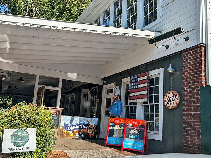 The charming white exterior beckons like a lighthouse for hungry travelers. Alpine Helen may have lederhosen, but Nacoochee Village has pizza perfection.