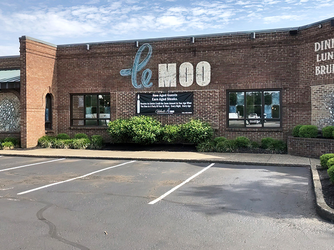 The brick fa&ccedil;ade of Le Moo welcomes hungry visitors like a carnivore's storybook cottage. Rustic charm meets upscale dining at Louisville's premier steakhouse destination.