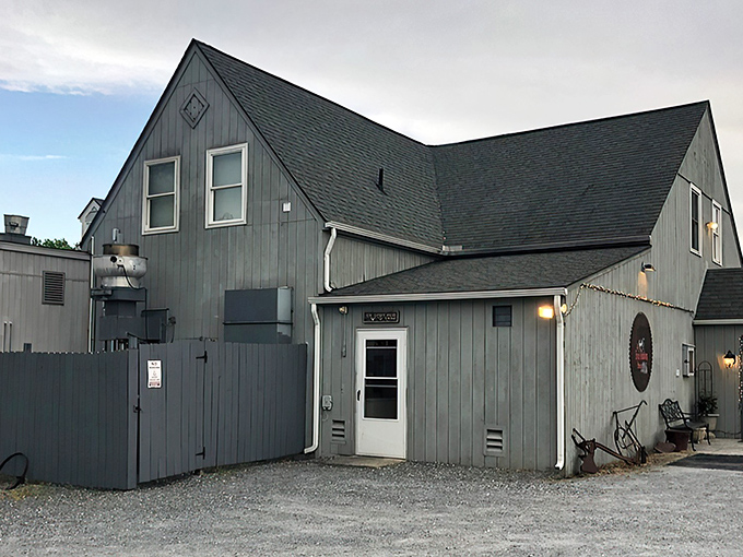 The unassuming exterior of New London Steak House stands like a carnivore's beacon in Forest, Virginia. No fancy frills needed when what's inside speaks volumes.