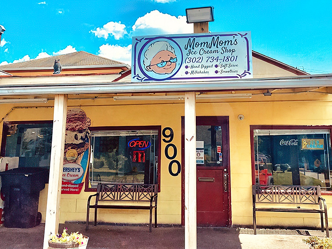 The sunny yellow exterior of Mommom's is like a beacon of hope on a hot Delaware day. Simplicity that promises sweet relief awaits inside.