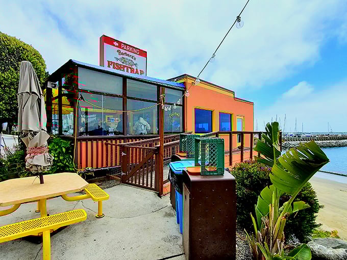 1. the tiny restaurant in california that’ll make your seafood dreams come true