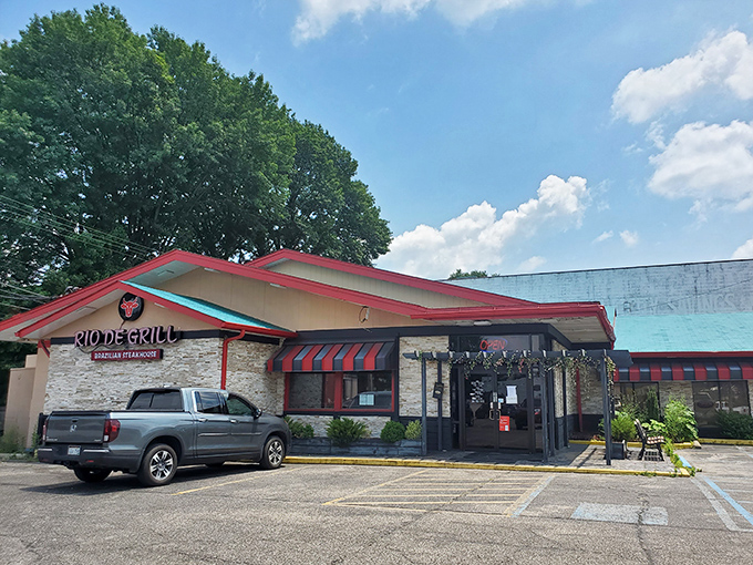 The colorful exterior of Rio De Grill stands out like a Brazilian flag at a coal miners' convention&mdash;a delicious cultural anomaly in Charleston's restaurant landscape.